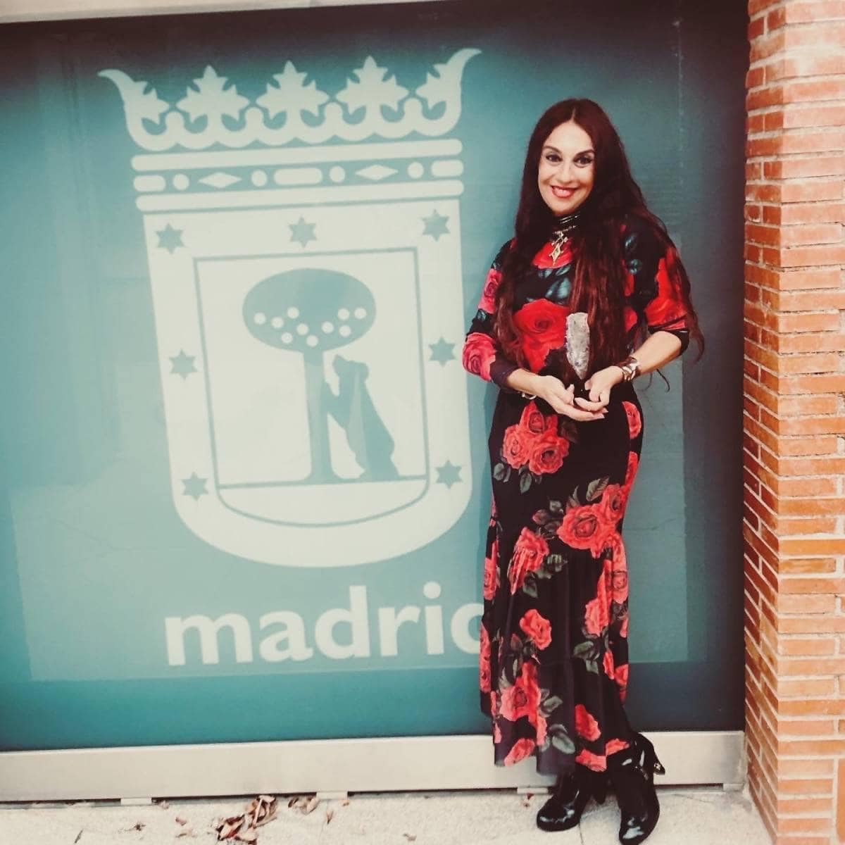 CRISTIANE AZEM | School & Dance Company